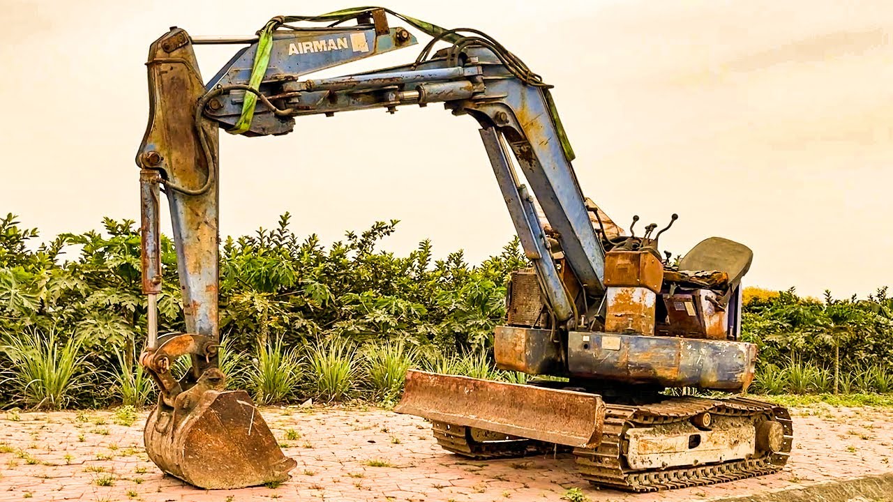 KOMATSU Excavator Badly Damaged Restoration Project // Amazing ...