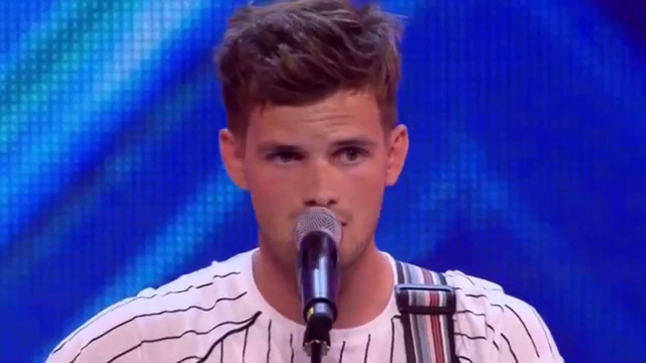 X-Factor star Tom Mann performs in Brighton - YouTube