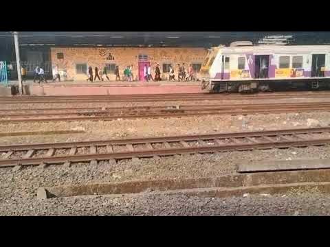 mumbai local train ka safar - YouTube