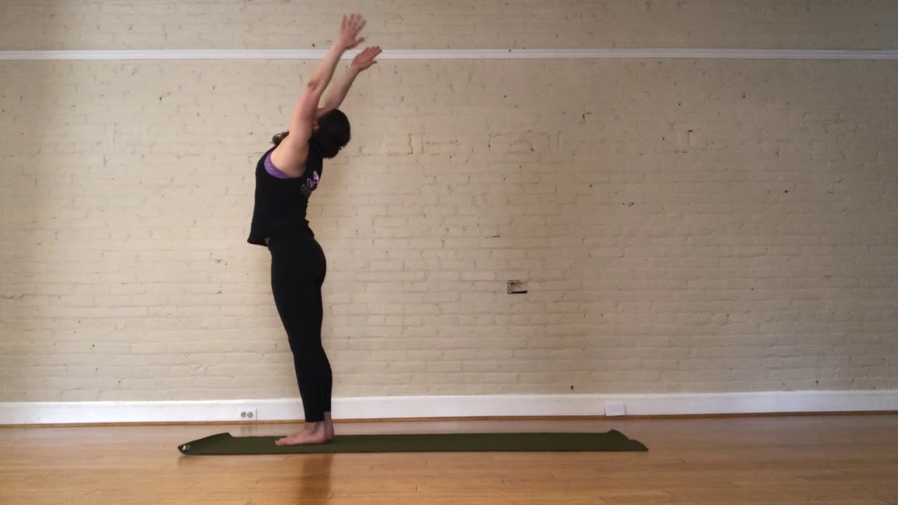 Beginner Yoga: Sun Salutation A, 5 minute Vinyasa - YouTube
