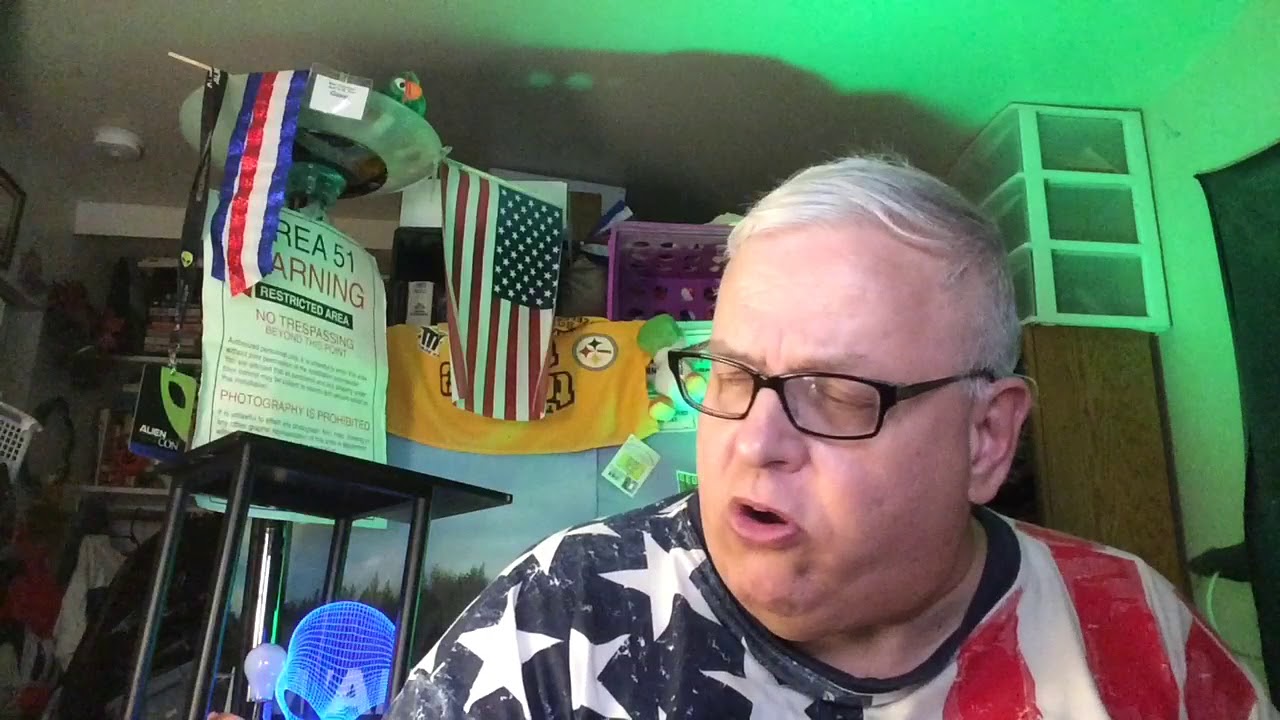 WHY IS COAST HOST RICHARD SYRETT OBSESSED WITH BUDDY HOLLY ? - YouTube