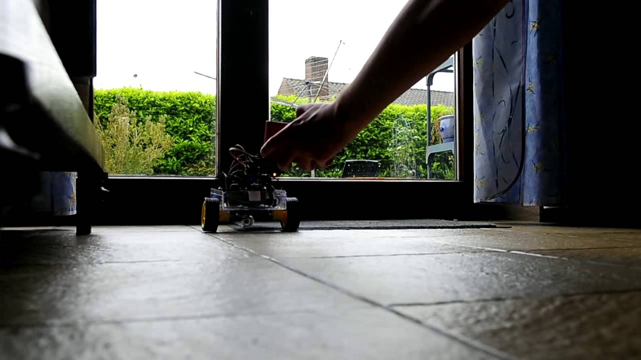 Arduino robot with CMUcam5 Pixy - YouTube