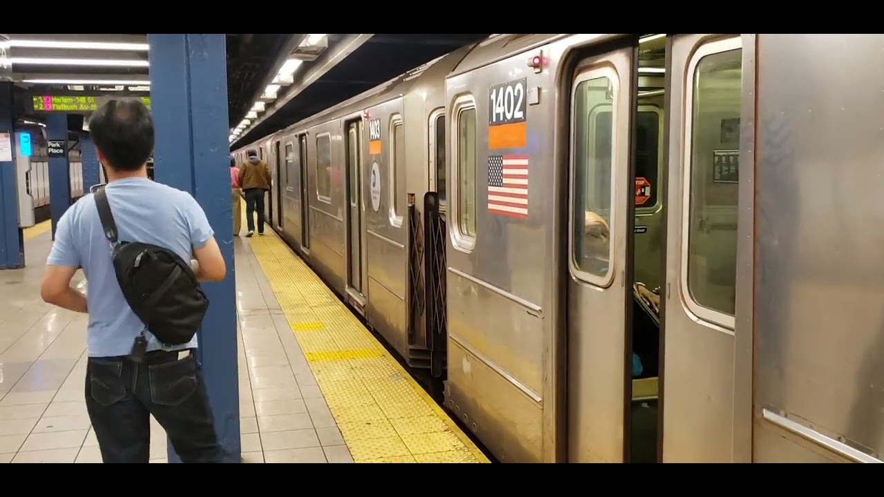 2 and 3 train action at park place part 1 - YouTube