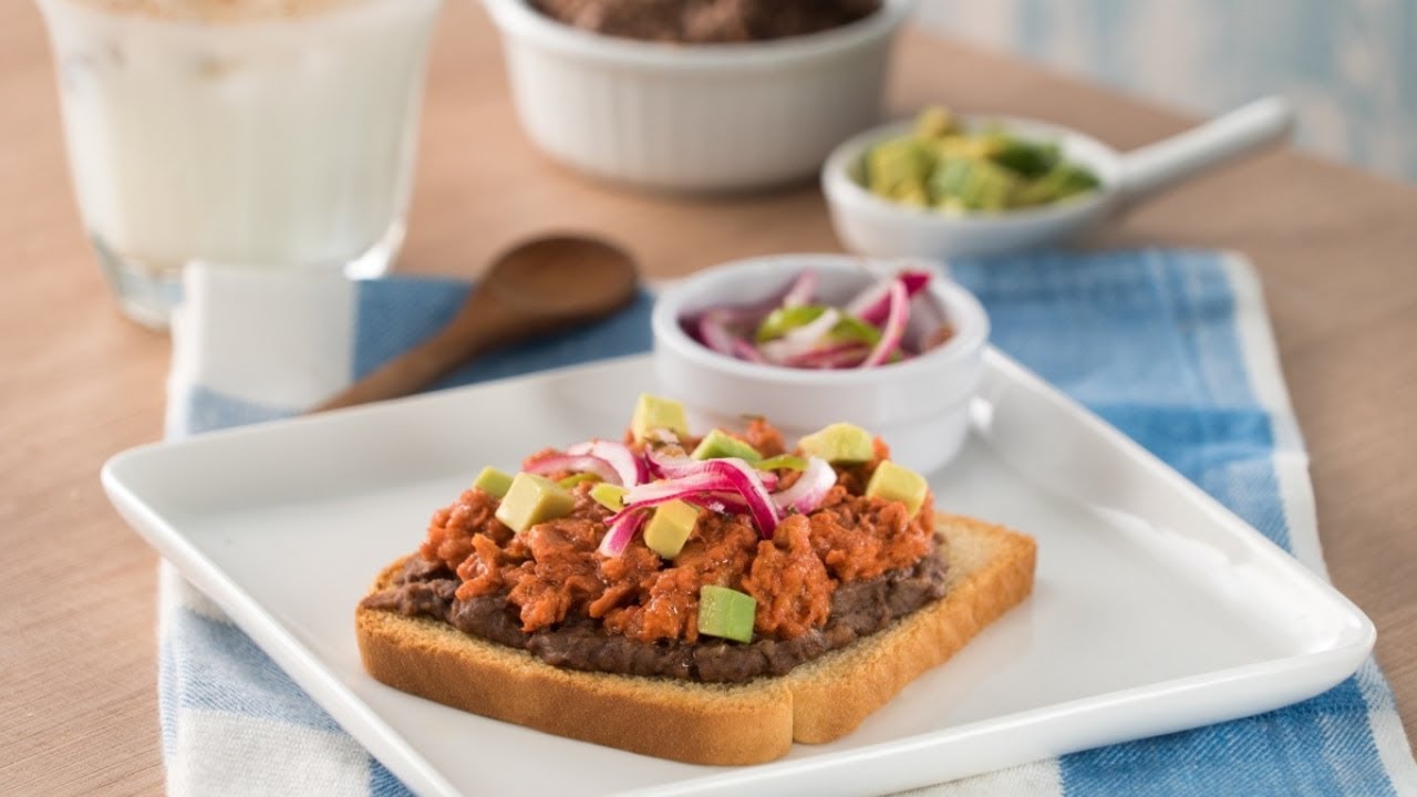 Pan tostado con atún al pibil - YouTube