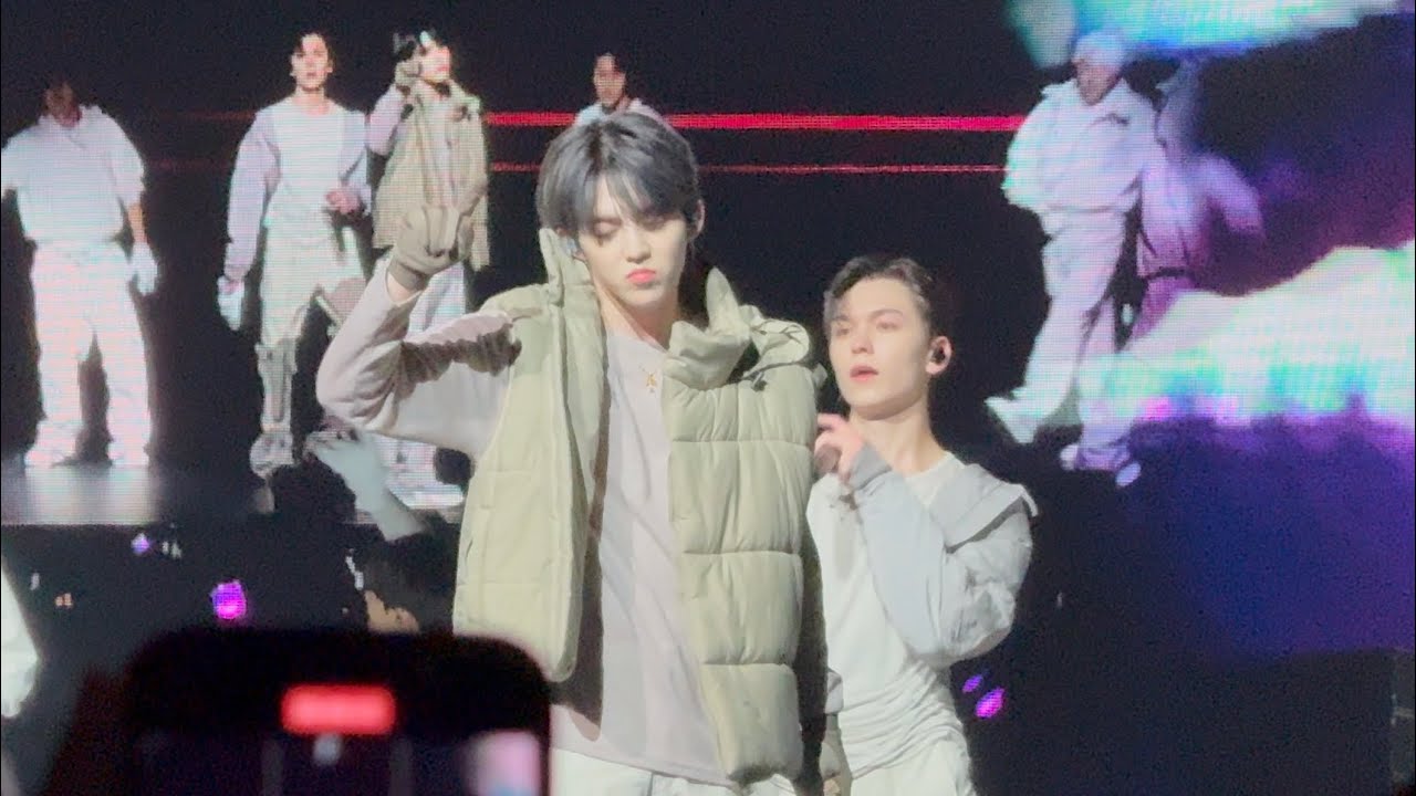 241025 Seventeen Monster New York day 1 Right Here Tour - YouTube