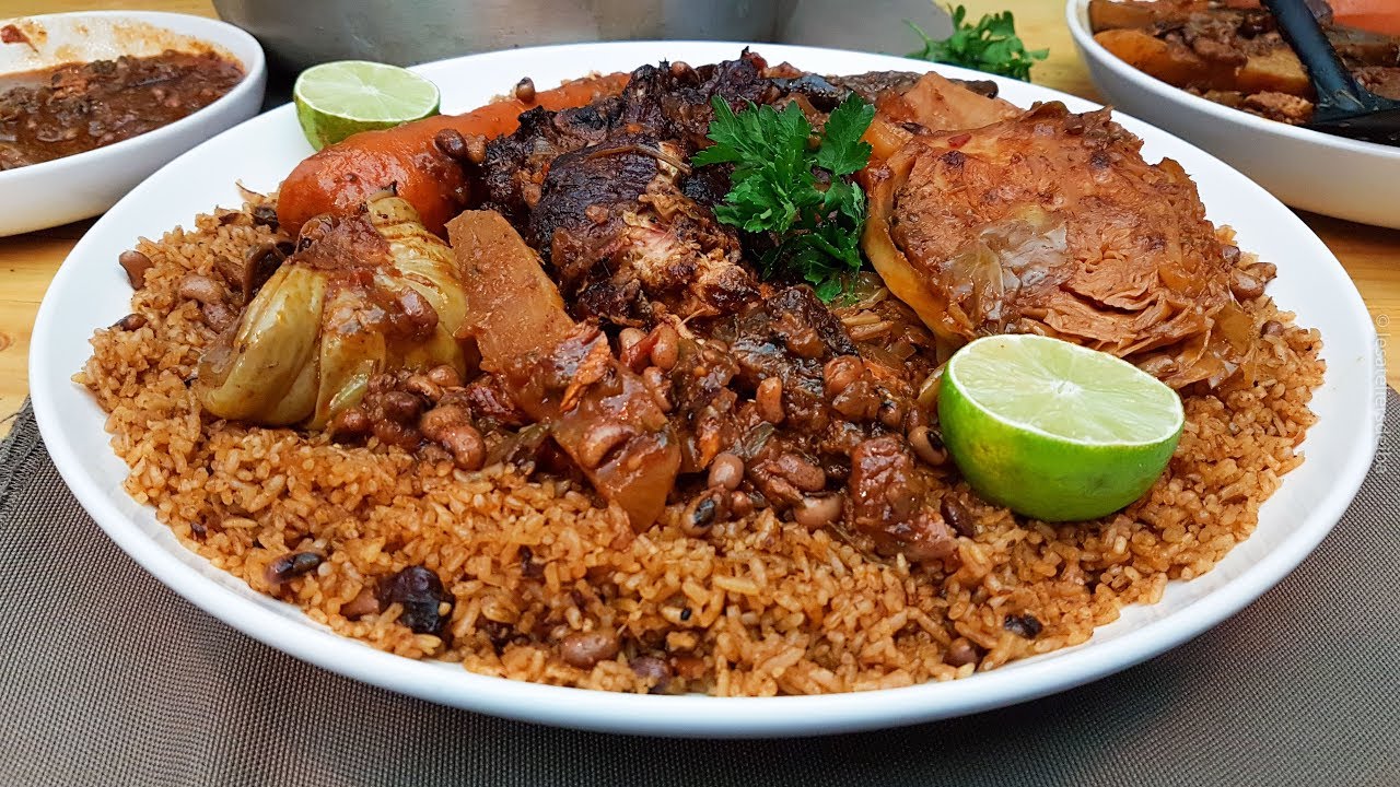 Tiébou Guedj, Niébé ou Ketiakh (Riz au Poisson Séché et Haricots) - YouTube