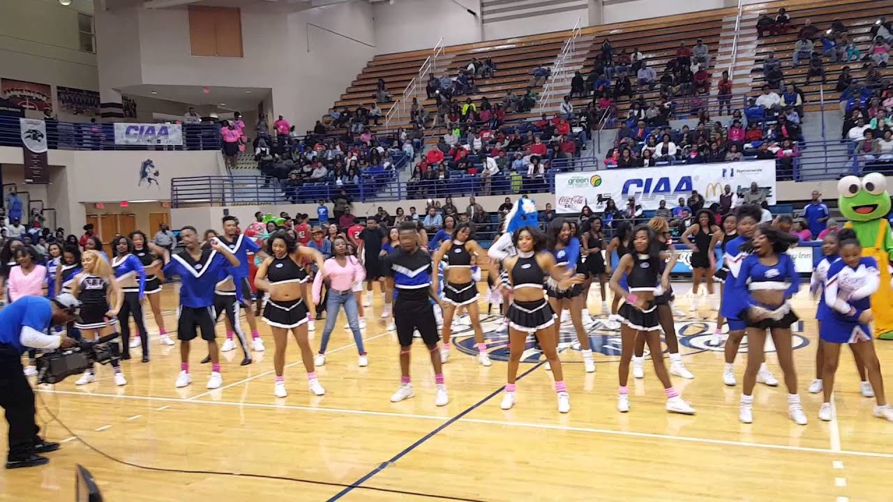 SWAG N SURF CHEER PHI SMOOV MEDIA TIMEOUT - YouTube