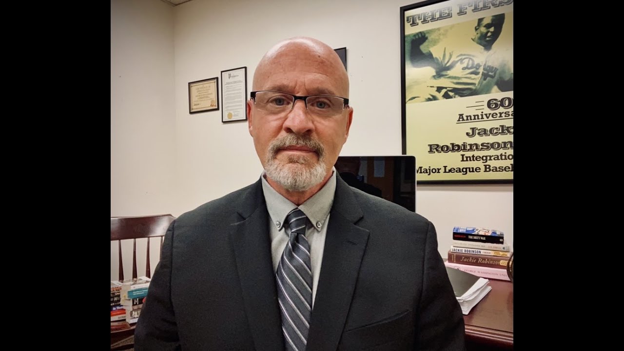 Trump Says Only Mobsters Plead the 5th as Trump DOJ Official Jeff Clark ...