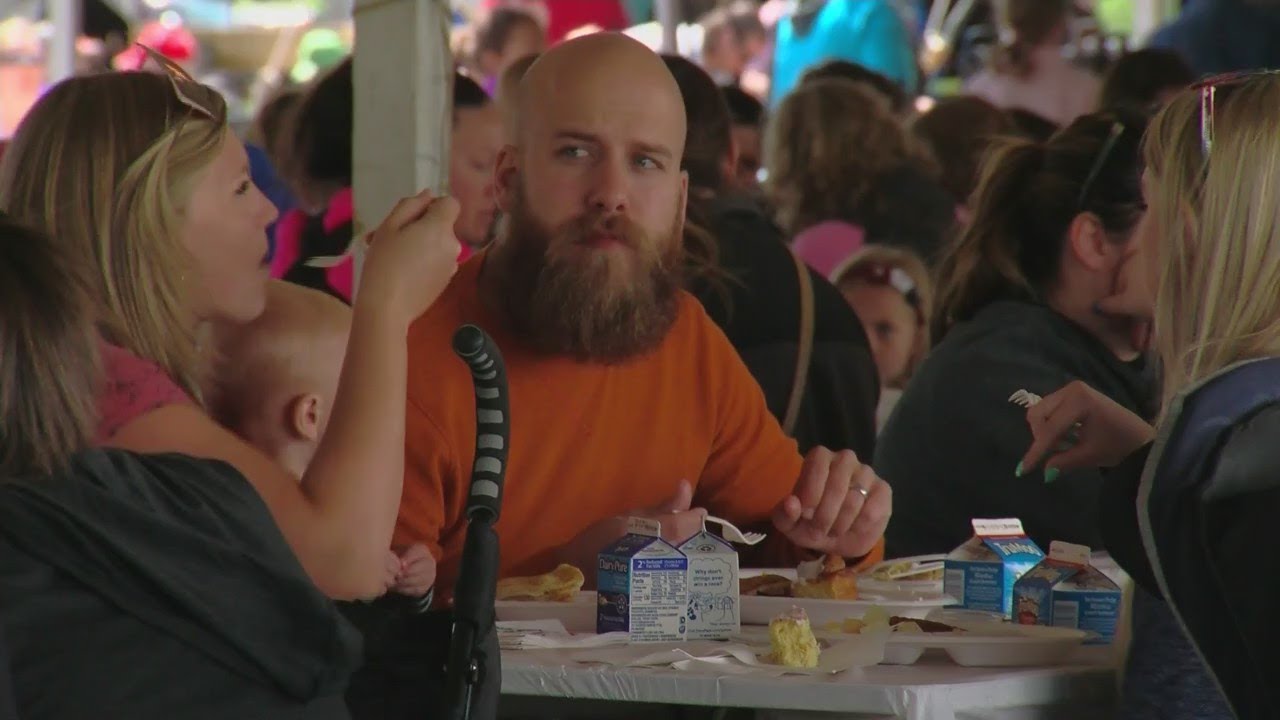 DENMAR ACRES BREAKFAST ON THE FARM - YouTube