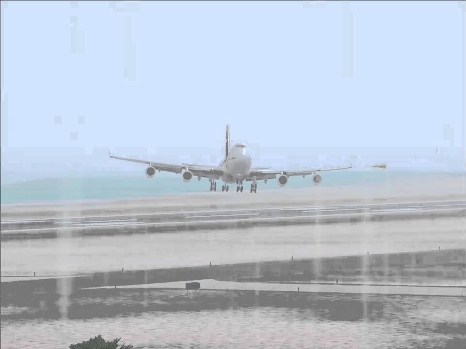 Wind shear and crosswind of 80kts Microsoft flight simulator - YouTube