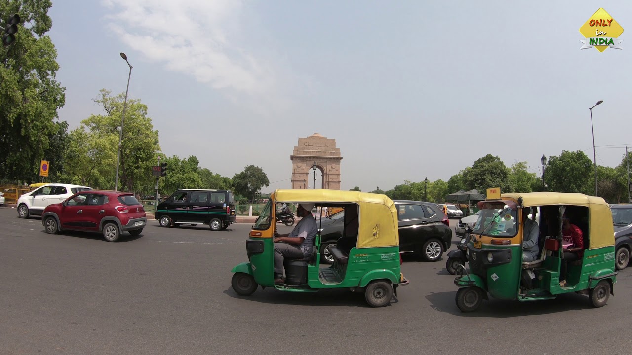New Delhi Massive Traffic at the India Gate memorial, India in 4K Ultra ...