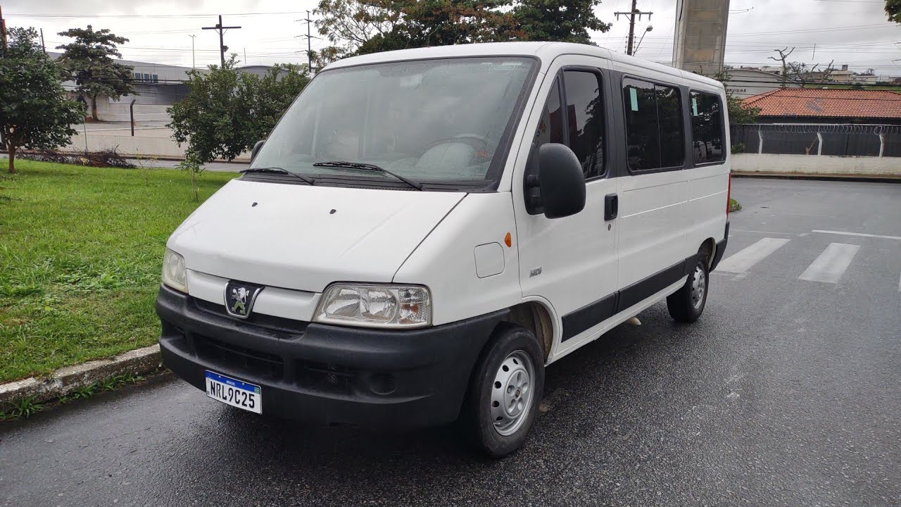 Peugeot Boxer Mini Bus 15 lugares 2014 - YouTube