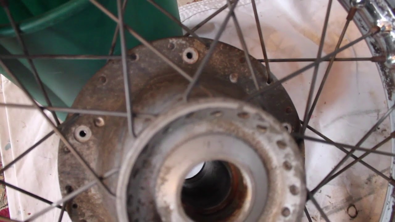 1971 BSA A65 Lightning Rear Wheel Pt. 1 - YouTube