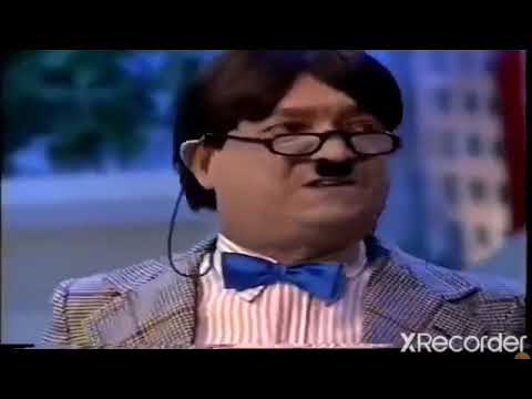 Explicadinho e Apolônio sendo assaltados (A Praça é Nossa - 2001)