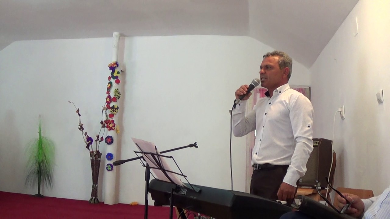 Daniel Codreanu- Aleluia, canta azi biserica - YouTube