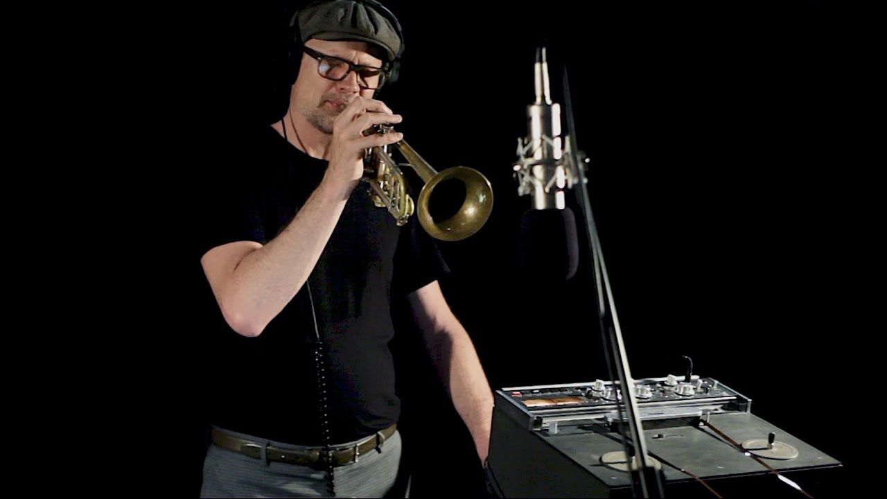 Peter Knight - solo for trumpet, delays, tape and rice - YouTube