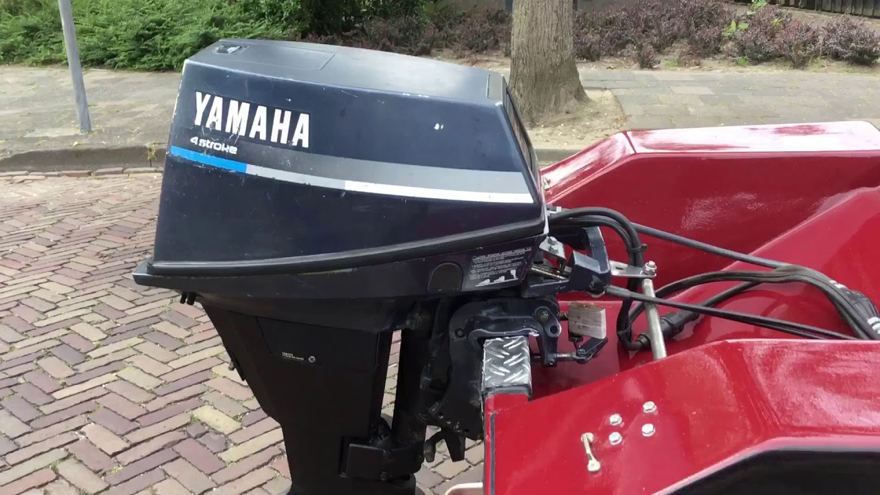 Eindresultaat Spitfire speedboot en nieuwe trailer voor Seafire gekocht ...