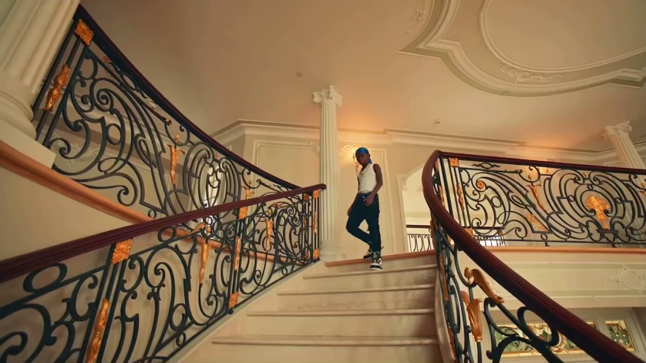 Pop smoke ft Quavo Aim For The Moon )official music video - YouTube