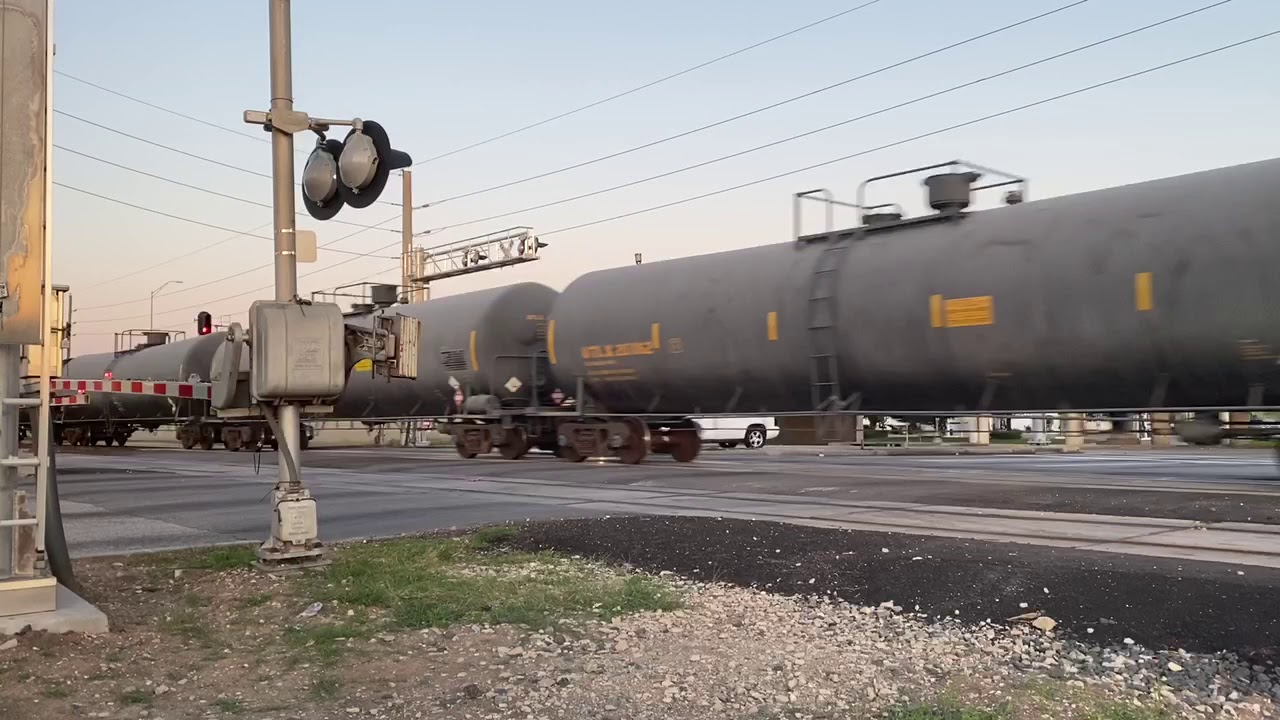 KCS Oil with nice crew - YouTube