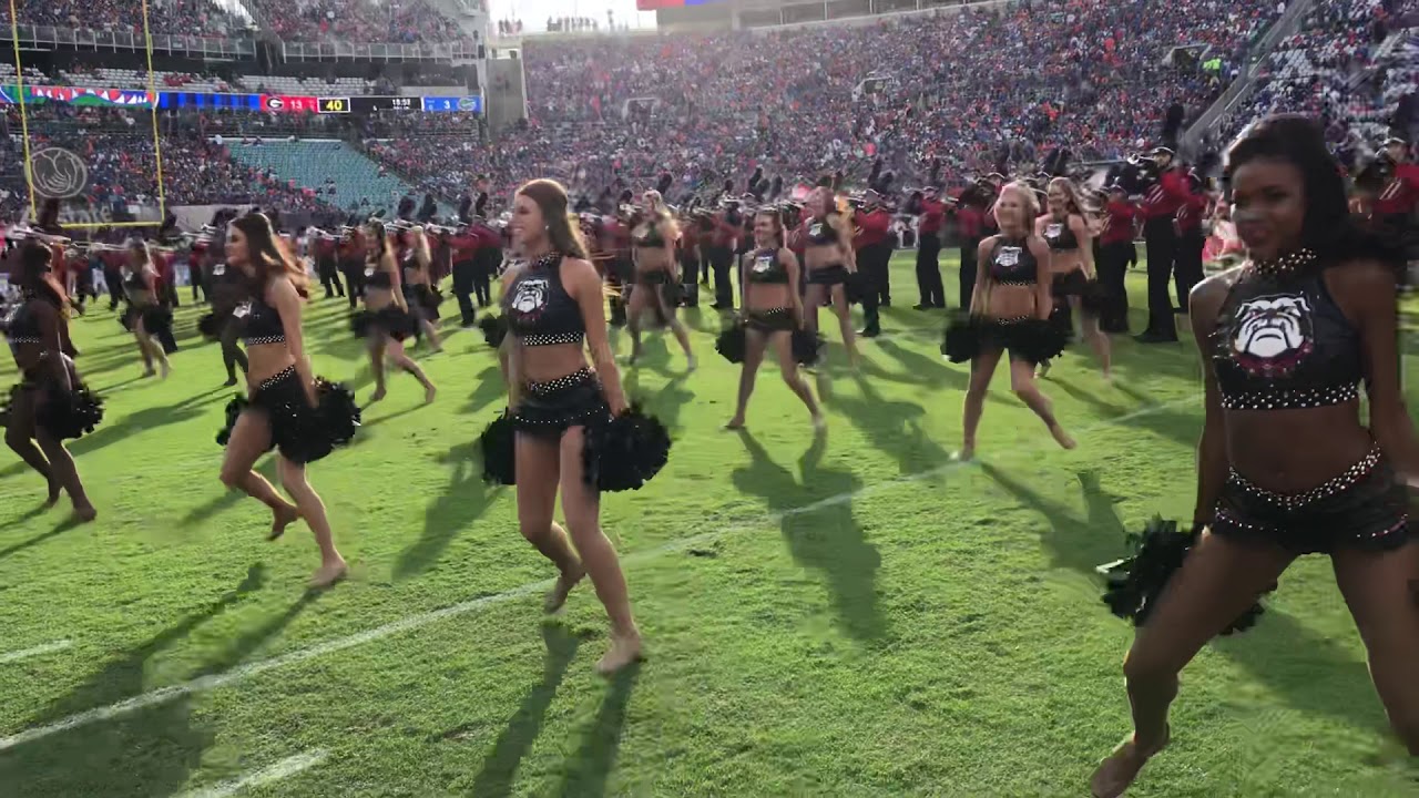 2019 UGA Georgettes Georgia Florida Game Motown Song 1 - YouTube