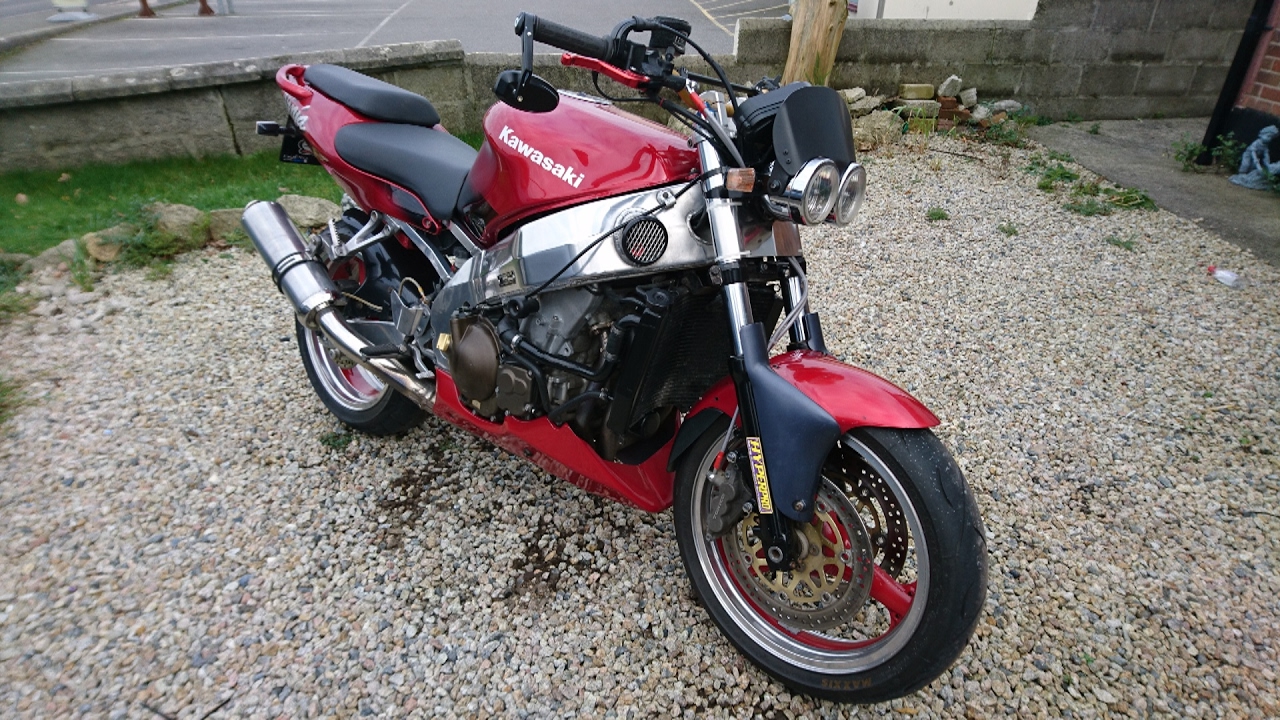 zx9r streetfighter home run - YouTube