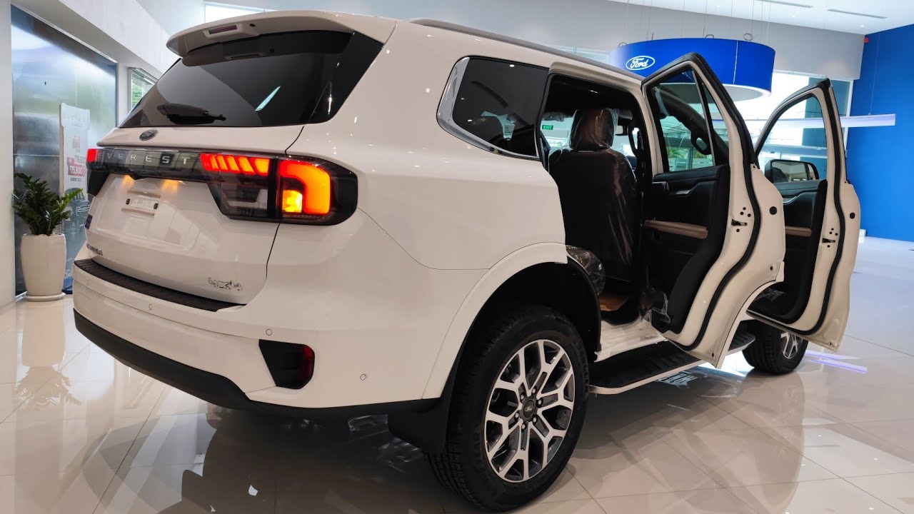 Ford Everest Titanium 2.0L 4×4 7Seats Arctic White In-depth Walkaround ...