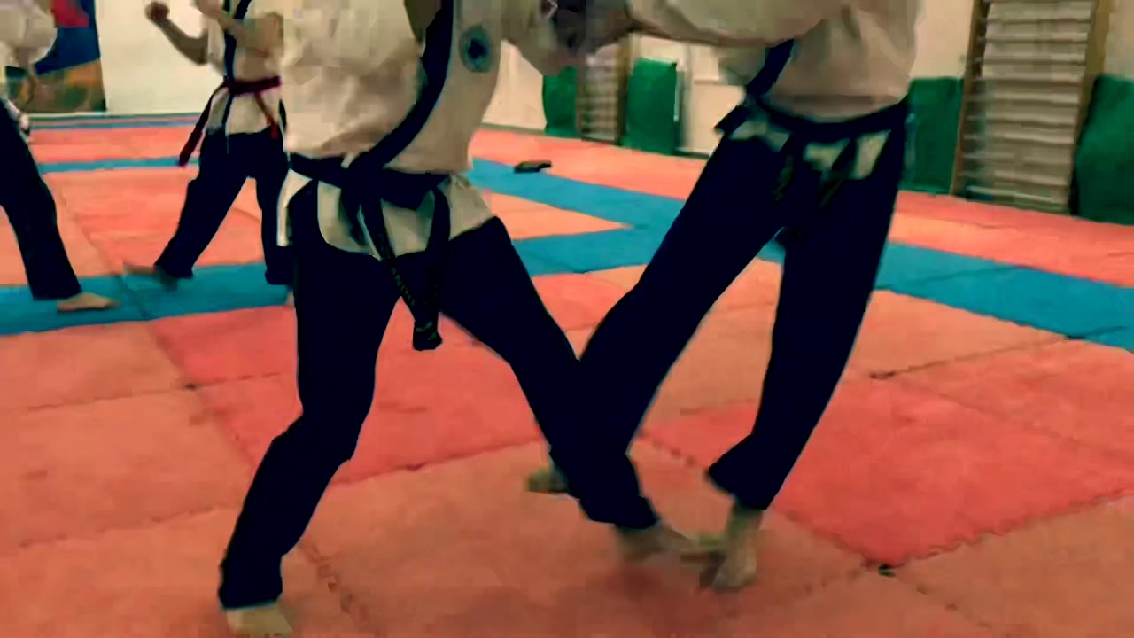 Docando students fight - YouTube