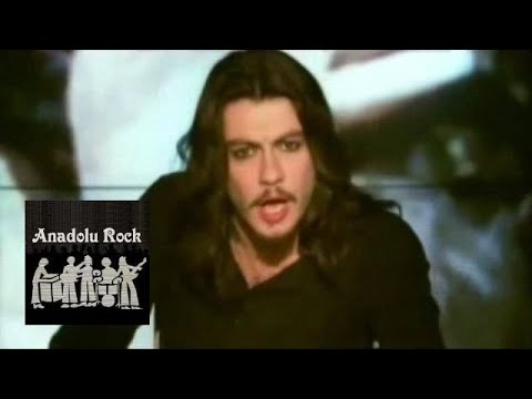 Barış Akarsu - Kimdir O