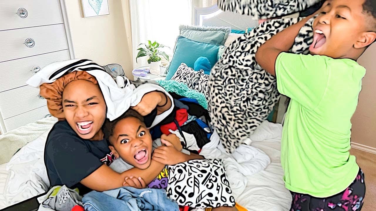 Mean TWIN Sisters NEW BEDROOM destroyed by MEAN little brothers ...