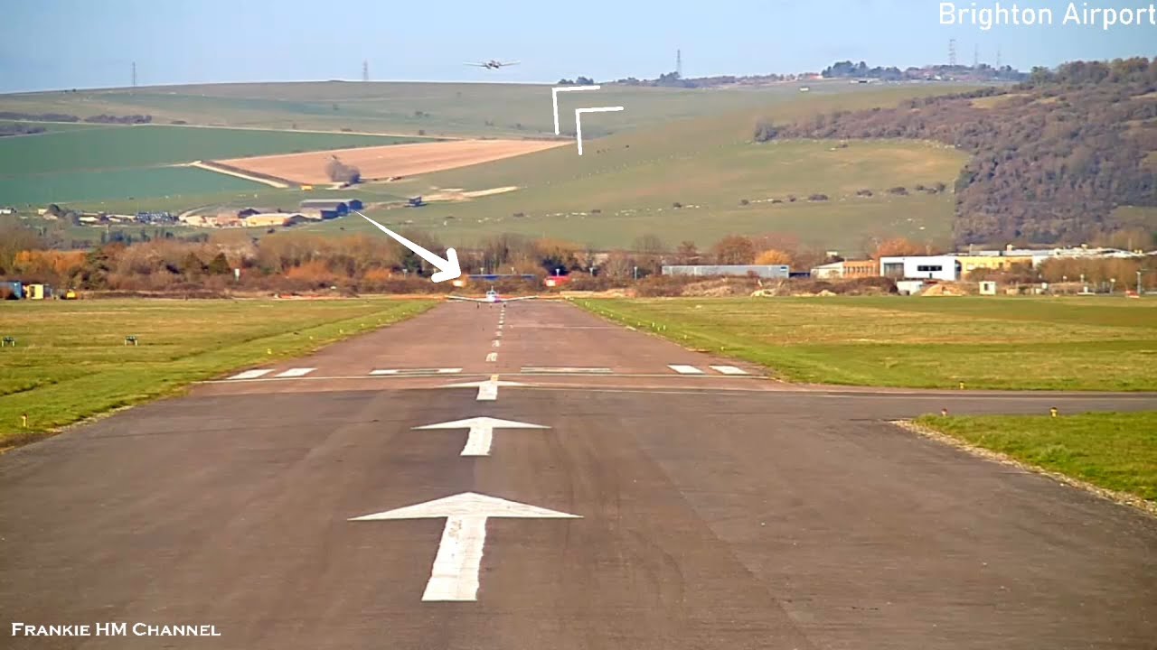Plane missed approach | Abort landing and go around | Rejected landing ...