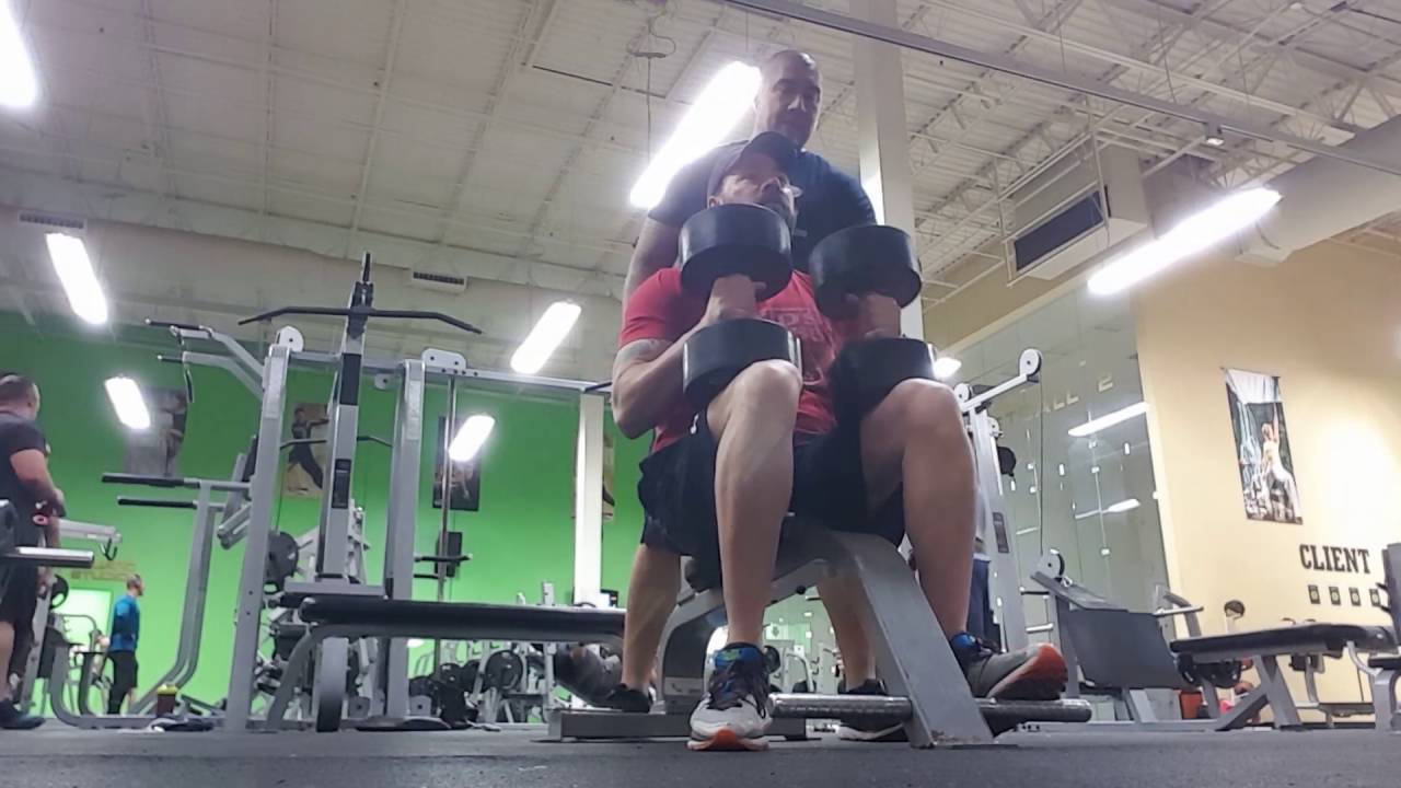 85 lb dumbbells x 10 reps on 4th set shoulder press - YouTube