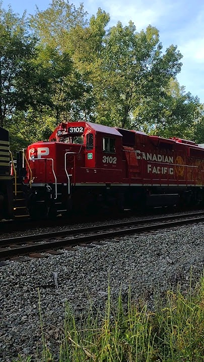 NS 4436, NS 4506 and CP 3102! #railfanning - YouTube