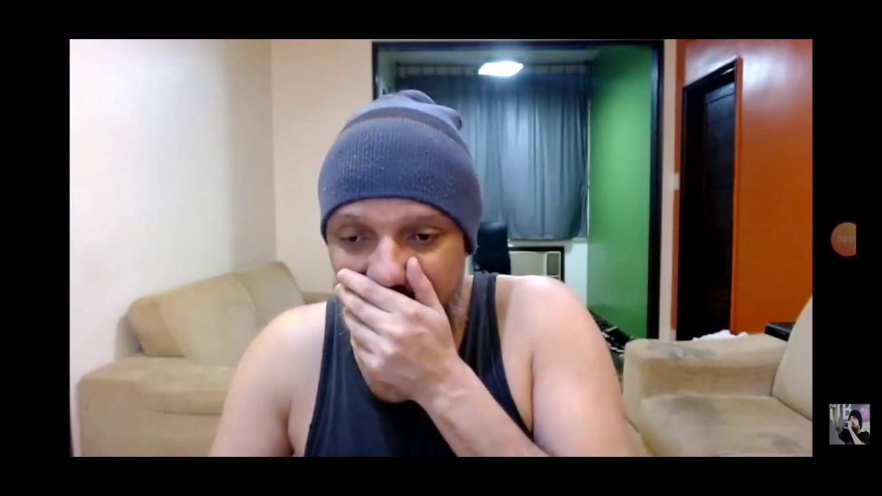 Bluezao cheirando calcinha da Bea vs Weronica - YouTube