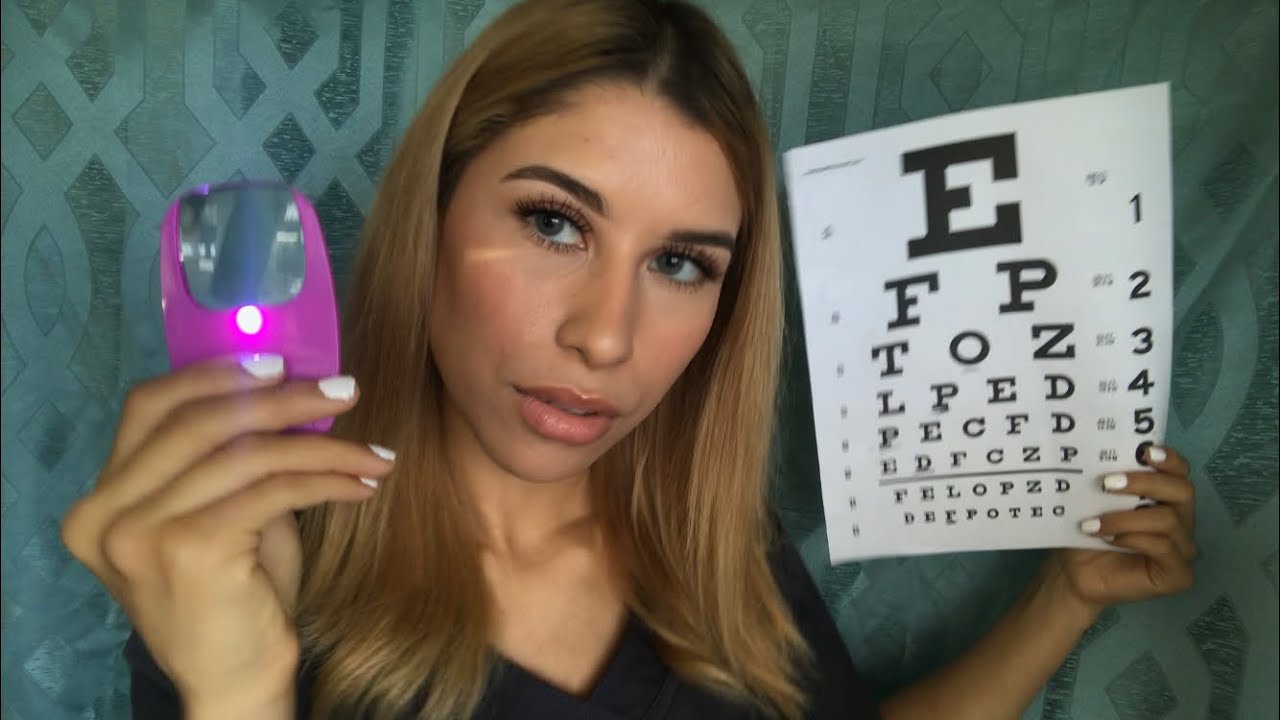 ASMR EYE EXAMINATION 🤓 / OPTOMETRIST ROLE PLAY / UP CLOSE CHECK UP / 🔦 ...
