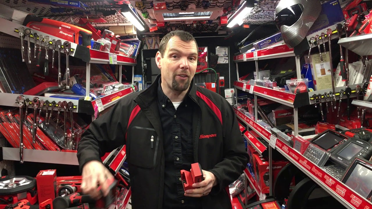 NICK THE TOOL: SNAP-ON 18V SWIVEL FLEX LIGHT - YouTube