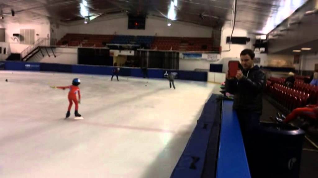 Tom Iveson (2010 Olympian) coaching Antony Speed Skating at Solihull ...