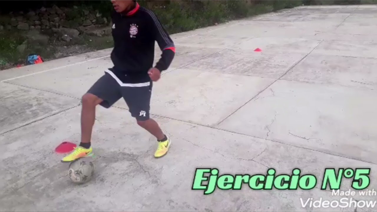 Ejercicios para mejorar mejorar la conducción de balón (TECNICA FUTBOL ...