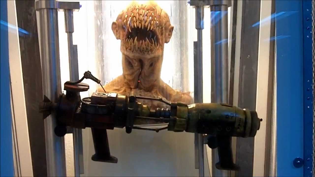 Real Wave Gun from Moon And zombie from cod/xp - YouTube