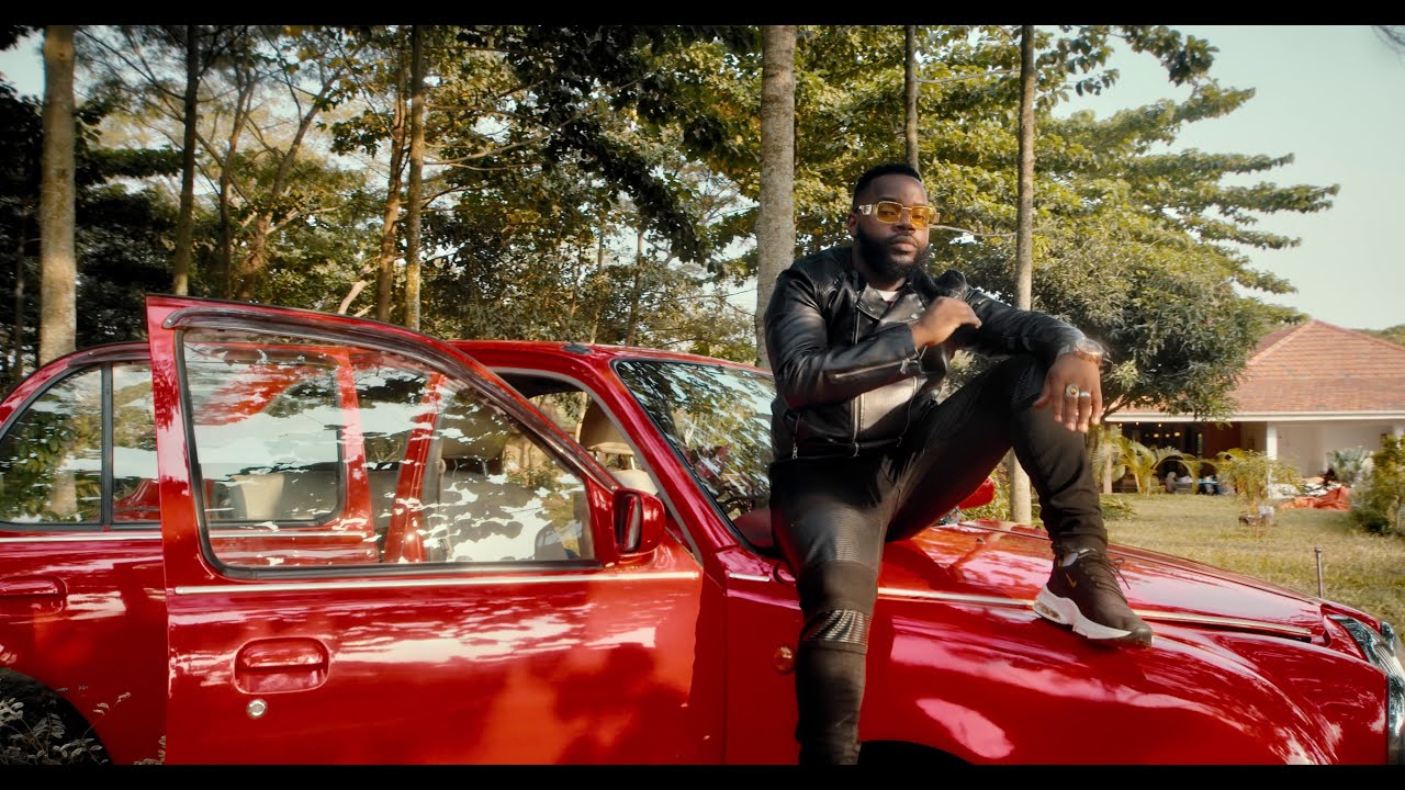 Aziz Azion Silika Bwekye Official 4K video Ugandan Music 2022 - YouTube