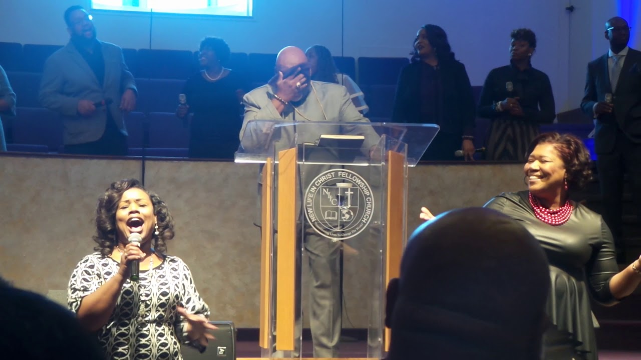 Carleen Tate Singing "I Will Trust In The Lord" - YouTube