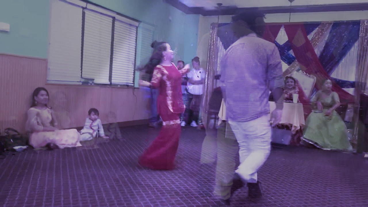Natana Natana mero chulthi natana Nepali superhit song dancing in ...