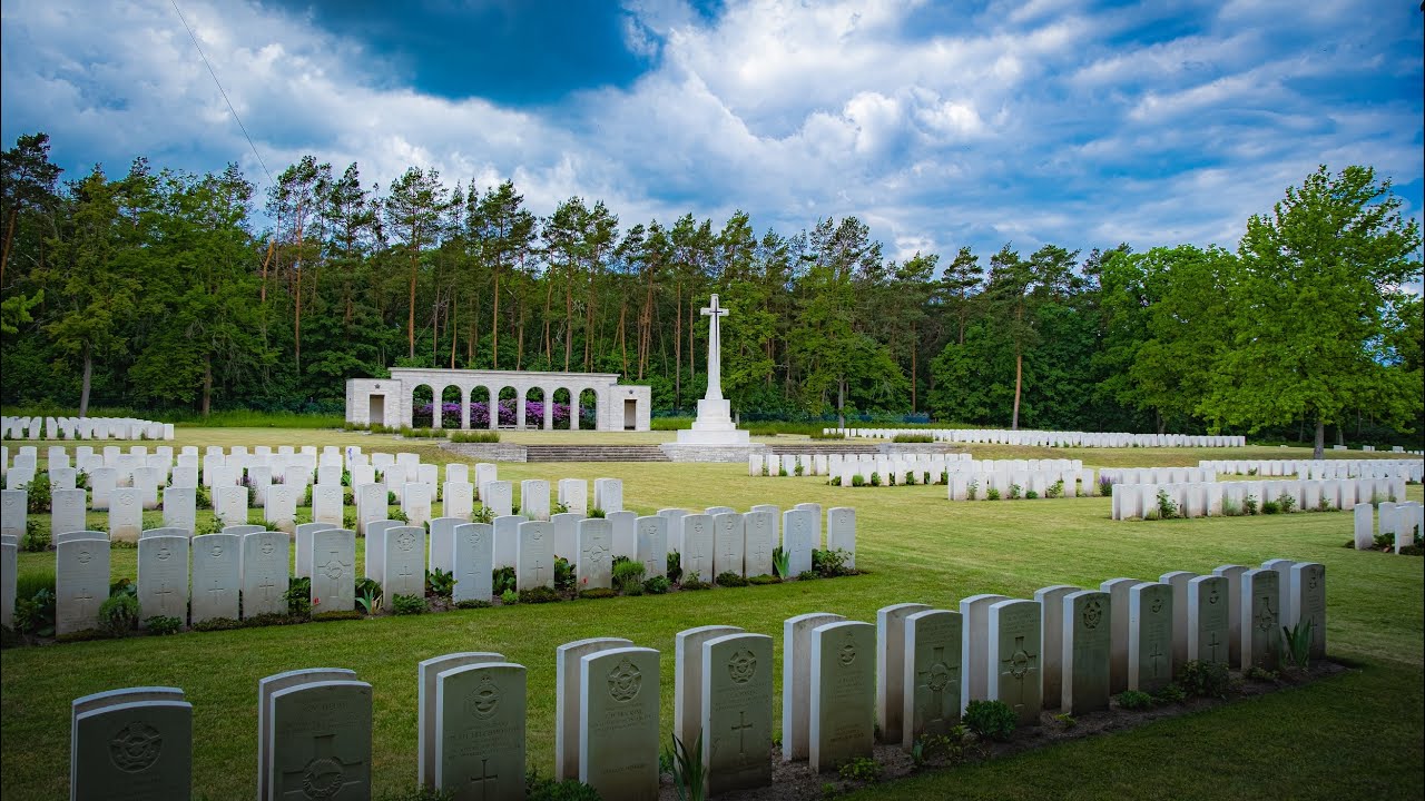 Commonwealth War Cemetery | Berlin | World War 2 - YouTube
