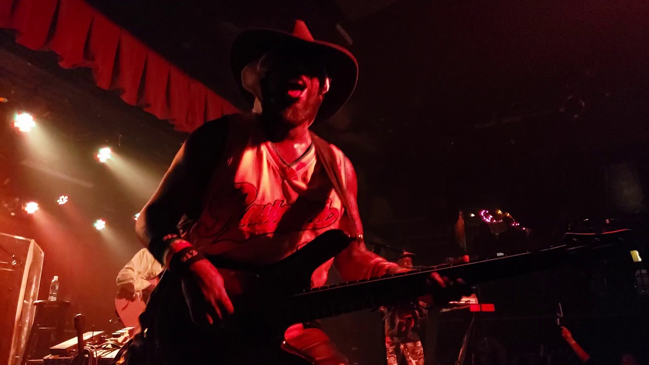 Steel Pulse - rollerskates, nyah love and don't let go - YouTube