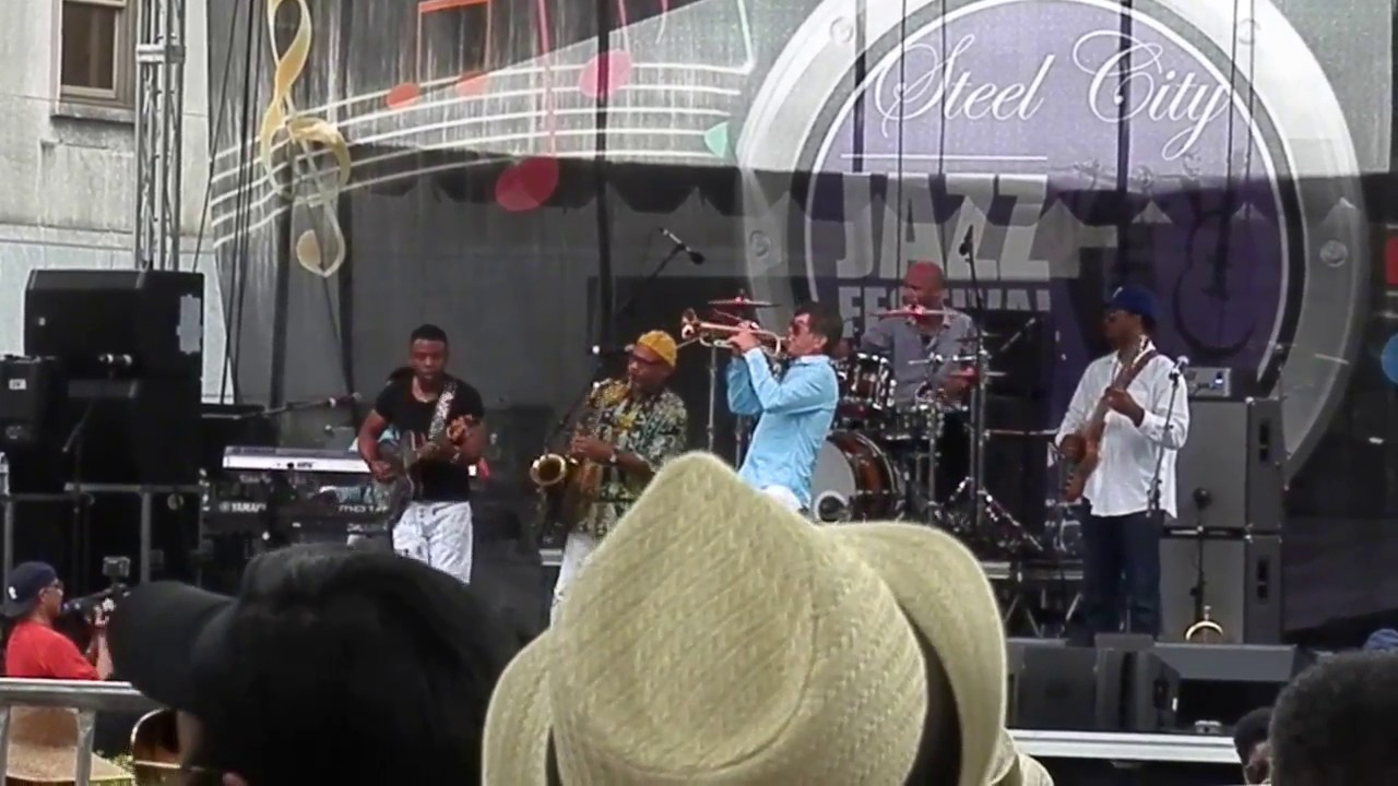 (BWB) ft. Braun, Whalum, Brown - "Triple Dare" (LIVE) - YouTube