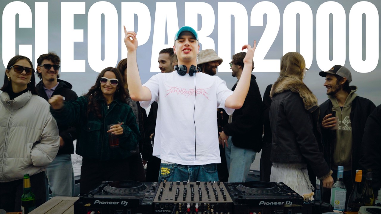 CLEOPARD2000 - Floathouse Studio Showcase 20 - YouTube