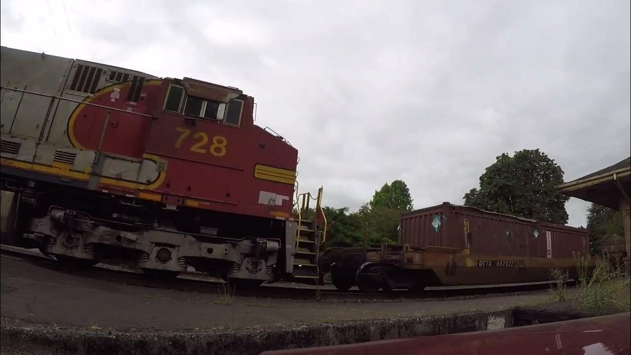 BNSF 9228 Southbound Garbage Train In Kent, Washington (08-26-2022) - YouTube