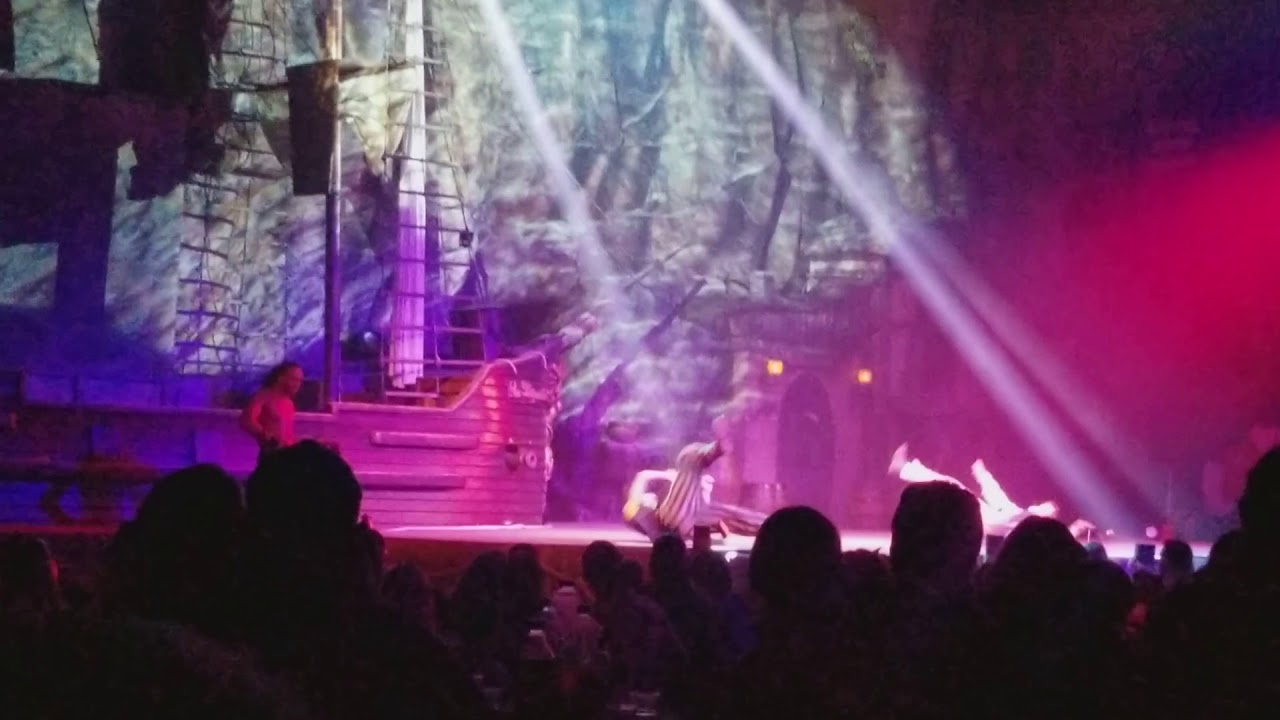 Start of Pirate Adventure Show 2018 - Majorca - YouTube