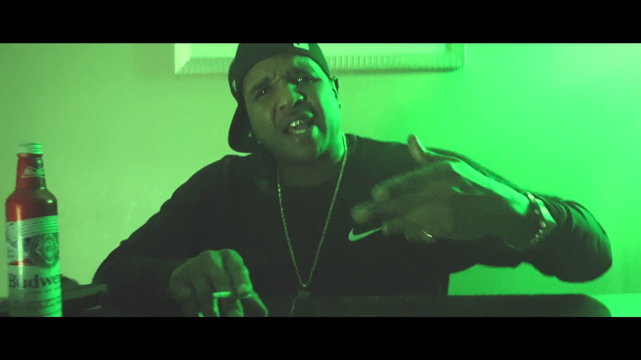 [CHARLIE HYCH[ OFFICIAL YOUTUBE MUSIC VIDEO [GRIZZLY SEASON ] - YouTube