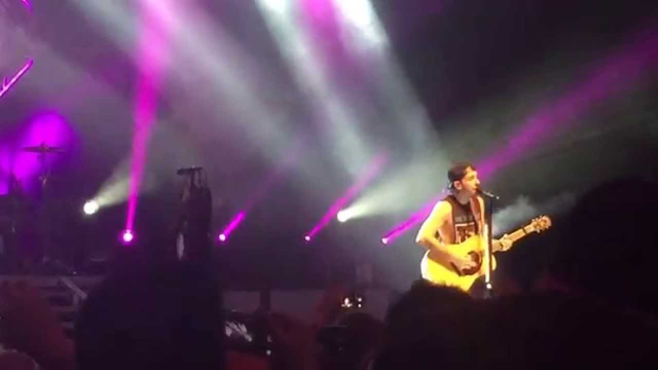 Remembering Sunday - All Time Low (LIVE) 26 Oct 2015 - YouTube