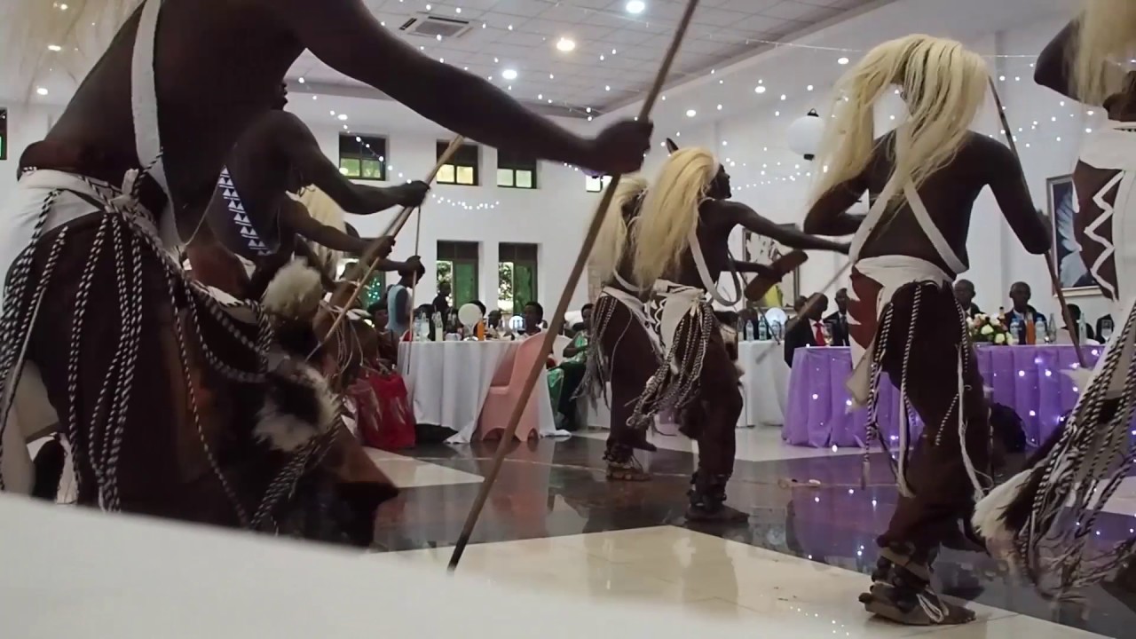 Danses traditionnelles rwandaises - YouTube